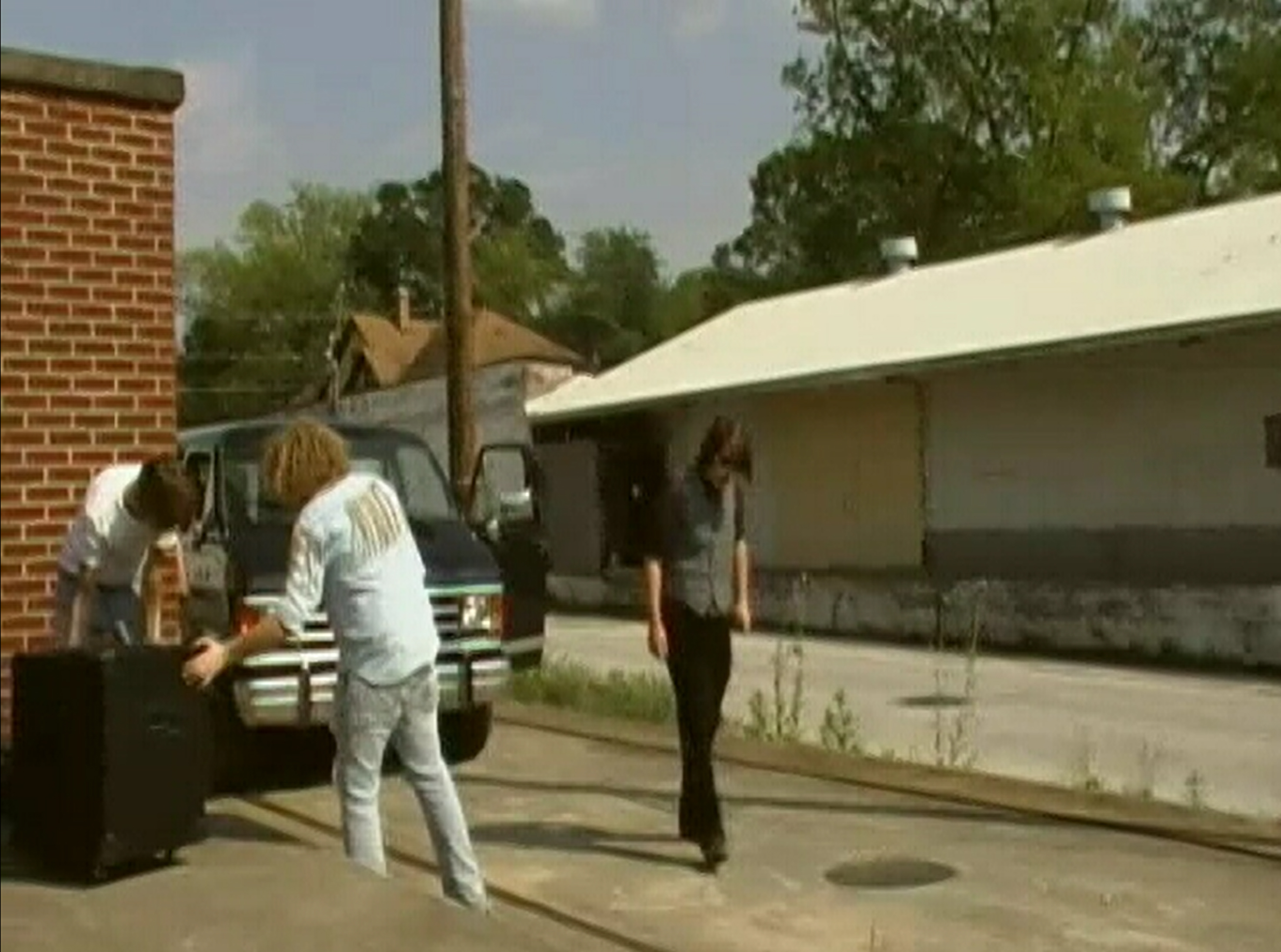 SONG: “Golden Bears” by The Humms – Gypsy Farm Network